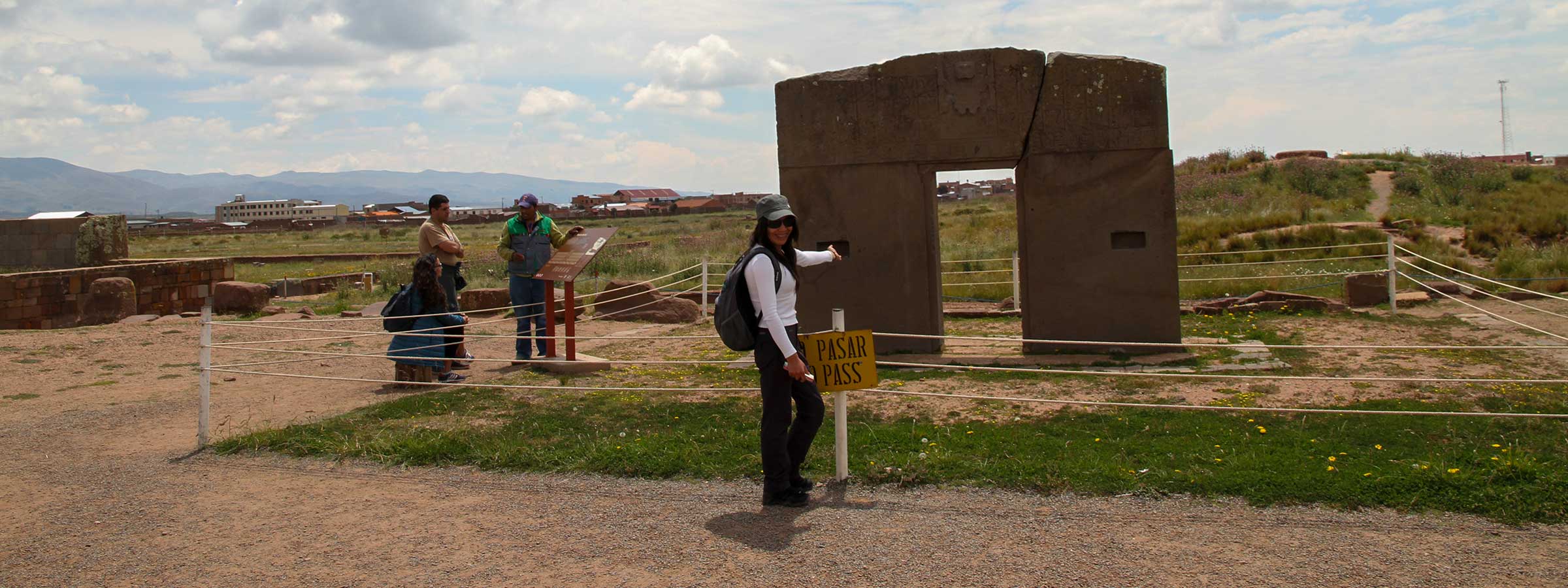 1 Stunning Tiwanaku Tour, Full Day Travel Tiwanaku from Puno