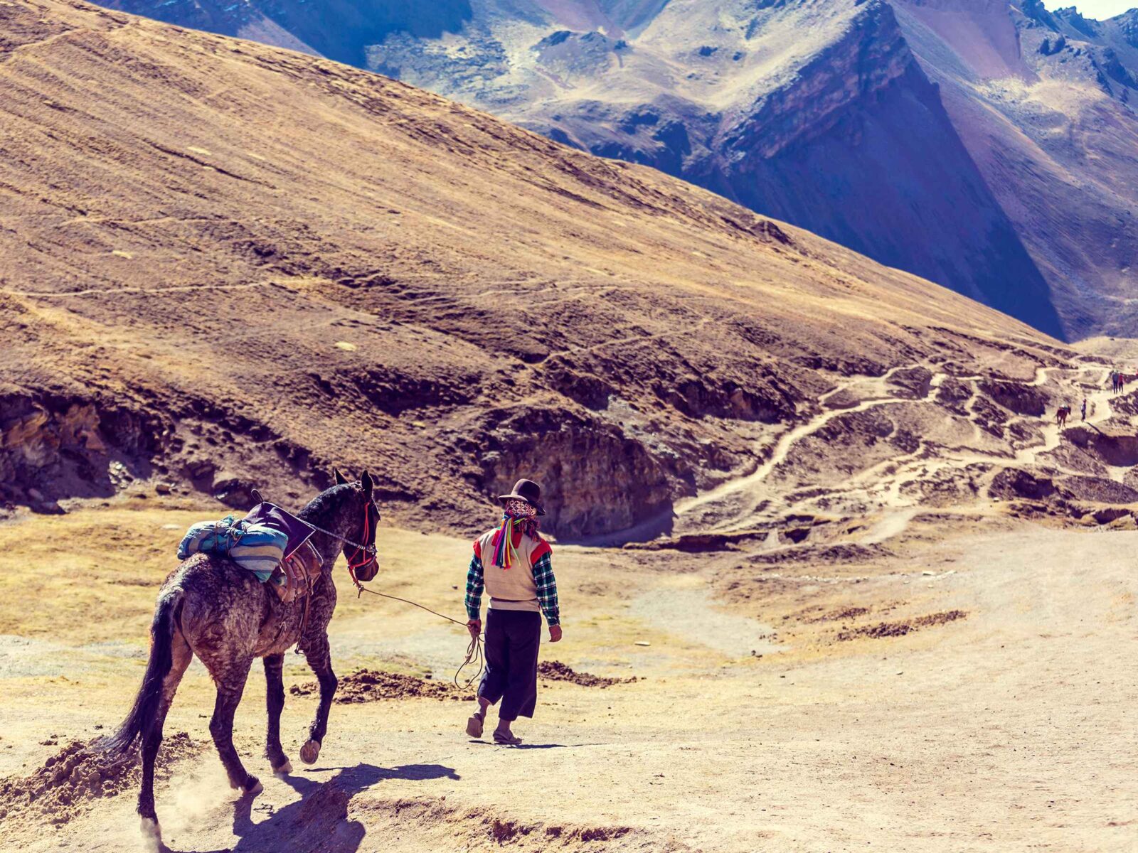 Cusco Rainbow Mountain Tour | Explore Peru’s 7 Colors